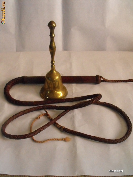 VECHI SET pt COLINDAT: bici-piele impletita si clopot din alama ...