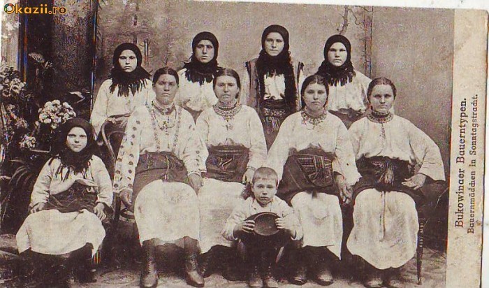 B9542 Port popular Grup Bucovina circulata | arhiva Okazii.ro