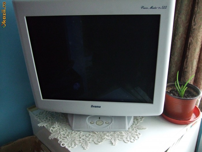 MONITOR CRT iiyama Vision Master pro 512 | arhiva Okazii.ro