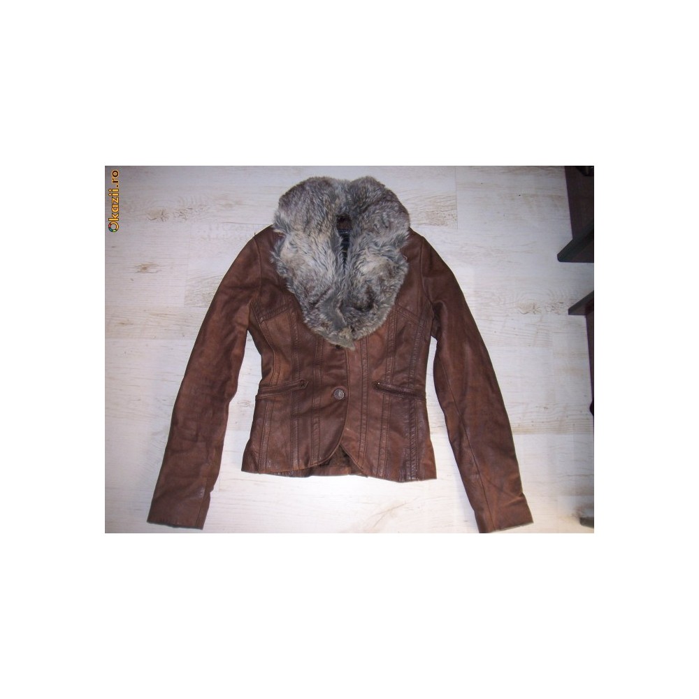 Geaca piele naturala gen cojoc skinny STRADIVARIUS by zara guler blana ...