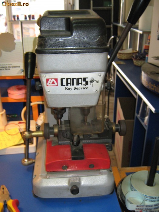 MASINA DE COPIAT CHEI CU AMPRENTA+MASINA CHEI PLANE | arhiva Okazii.ro