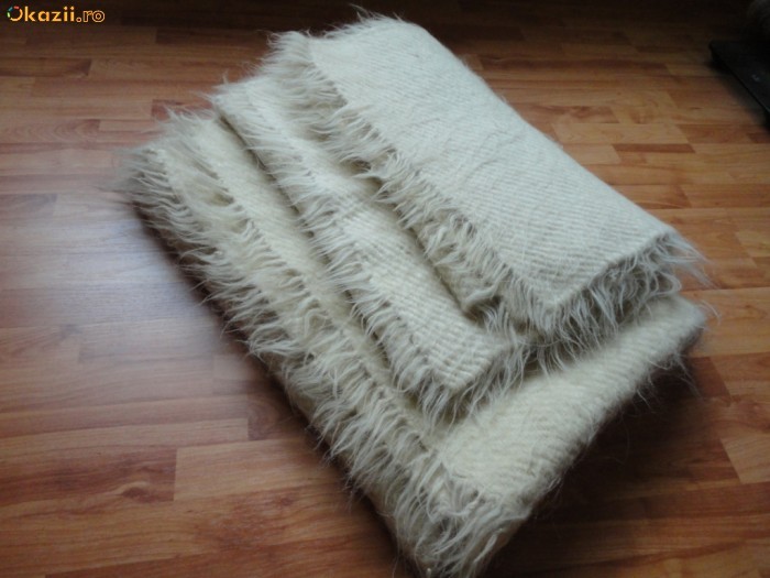 set 3 cuverturi / cergi cerga din lana pentru canapea si doua fotolii ...