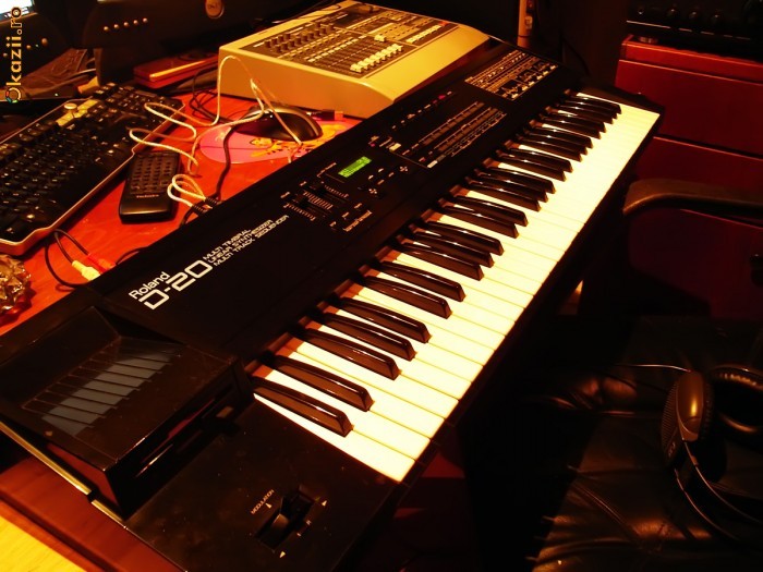 Vand Roland D-20 (orga, clapa, midi, controller, sintetizator ...