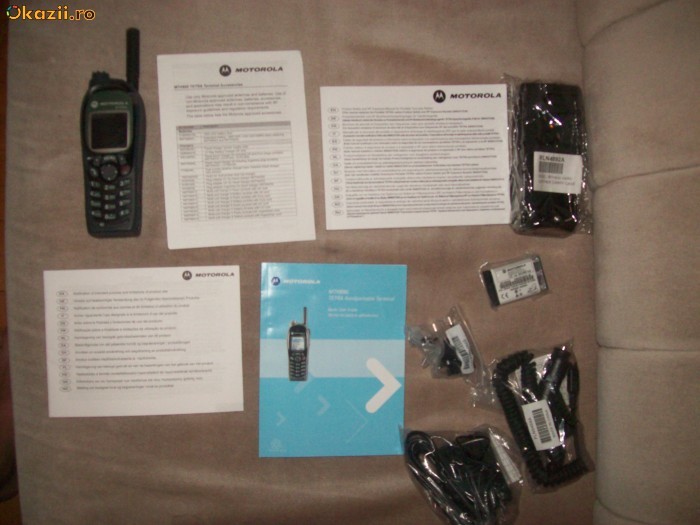 Vand statie Motorola MTH800L ( TETRA ) nou nouta | arhiva Okazii.ro