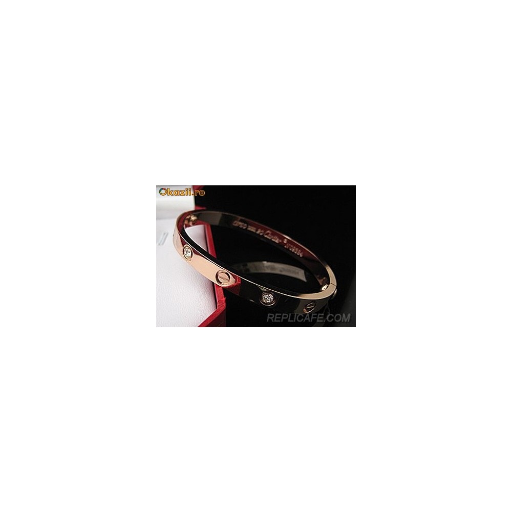 Bratara Cartier Love placata cu aur si 4 diamante atificiale pret ...