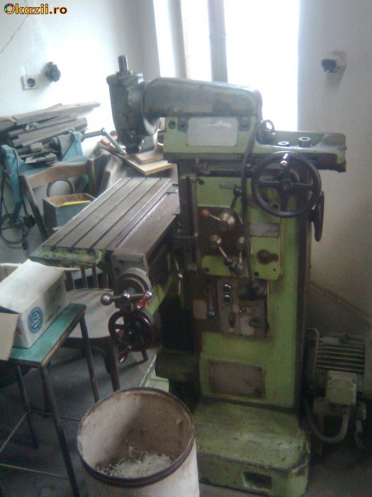 Freza universala FUS 22 | arhiva Okazii.ro