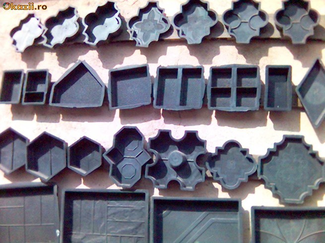 Matrite forme pavele pavaj dale borduri placi gard jgheaburi | arhiva ...