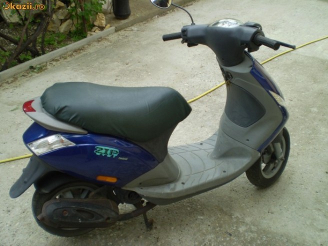 Scuter Moped Piaggio Zip 49cc | arhiva Okazii.ro