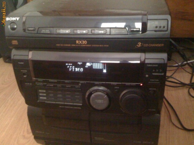 Combina sony rx30 3cd changer | arhiva Okazii.ro