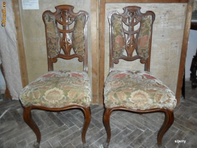 Pereche scaune sculptate manual antice , vechi - 2 bucati | arhiva ...