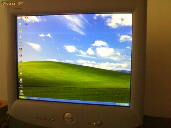 Vand monitor crt DELL P1130 diagonala 21'' tub trinitron | arhiva Okazii.ro