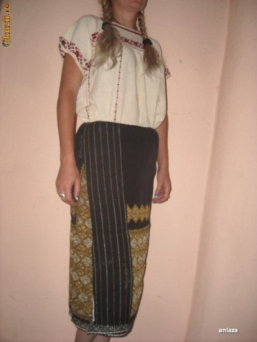 Fota - Fusta taraneasca din Zona Muntenia FOARTE VECHE (peste 100 de ...