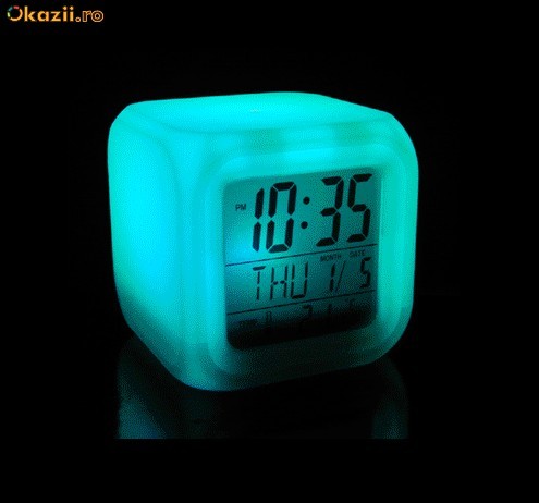 Ceas digital de camera Multicolor cu Termometru si Calendar | arhiva ...