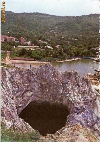 CP 211-12 Slanic-Prahova. Grota miresei -necirculata -starea care se ...