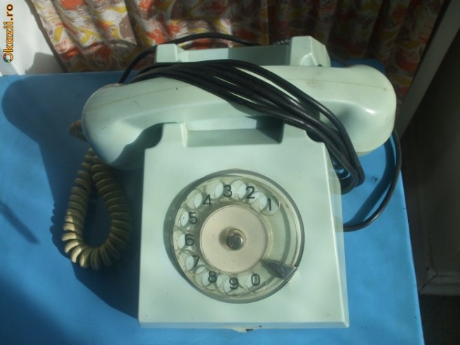 TELEFON CU DISC DE PE VREMEA LUI CEAUSESCU | arhiva Okazii.ro