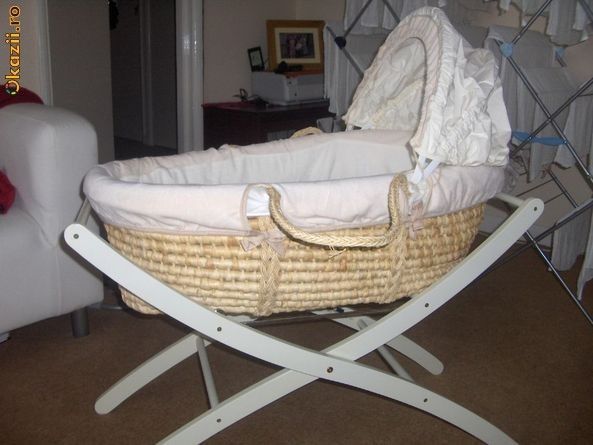 Cos bebelusi Mothercare cu suport si 3 huse / Moses basket | arhiva ...
