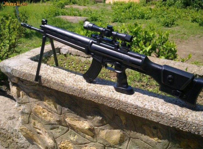 ARMA PUSCA AIRSOFT cu LASER SPRING Bile 6mm BB Bullets Atasament Laser ...