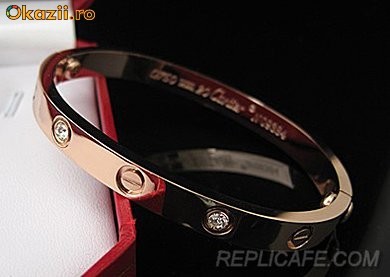 Bratara Cartier Love placata cu aur si 4 diamante atificiale pret ...