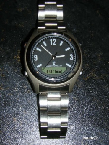 Ceas de mana atomic, radio controlat, multi band | arhiva Okazii.ro