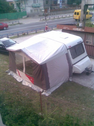 CORT DOREMA PENTRU RULOTA APROAPE NOU | arhiva Okazii.ro