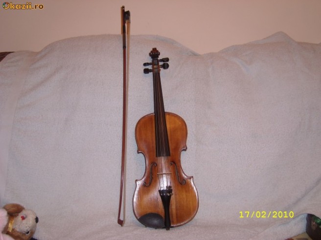 Vand instrumente muzicale foarte vechi | arhiva Okazii.ro