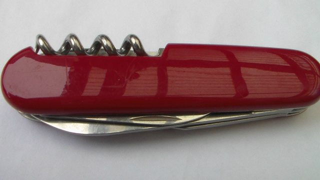 Cutit,Briceag multifunctional / Elvetian / Sanitas | arhiva Okazii.ro