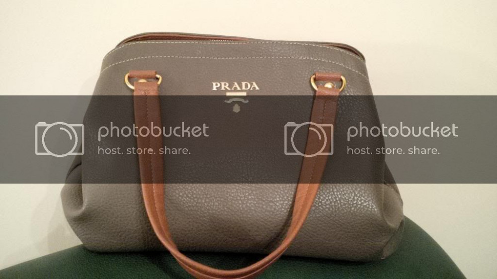 Geanta dama PRADA - potrivita pentru orice tinuta - ULTIMA!!! | arhiva ...