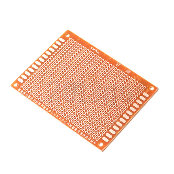 Placa de test PCB 7x9 cm #056 | arhiva Okazii.ro