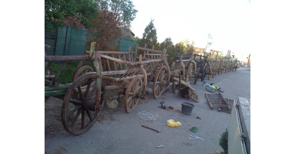 vand CARE DE BOI CAR DE BOI CARUTE DE BOI VACI CARUTE RUSTICE ...