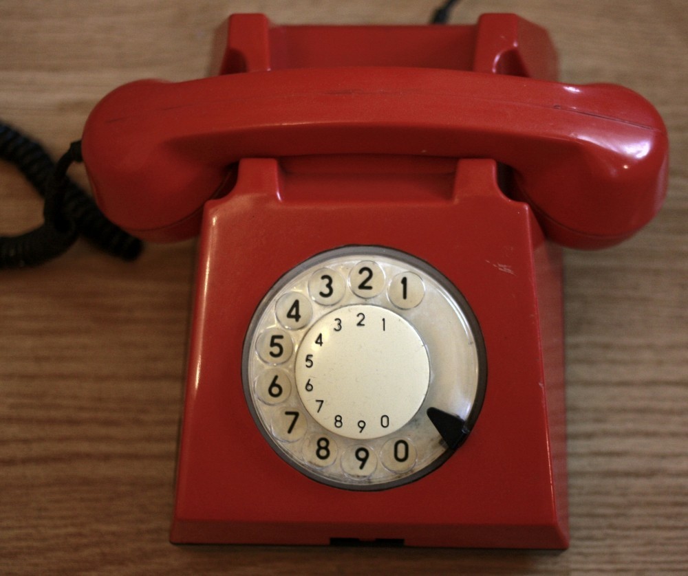 TELEFON FIX ROMANIA ANII 80 CU DISC ROSU | arhiva Okazii.ro