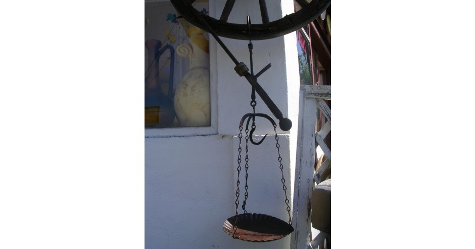 Deosebita balanta veche/cantar cu taler si bila de bronz-ideala decor ...