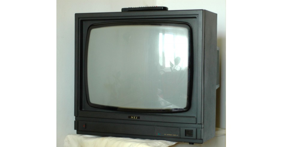 OKAZIE! Vand Televizor NEI Color PAL 52CM ( 20 " inch ) cu telecomanda ...