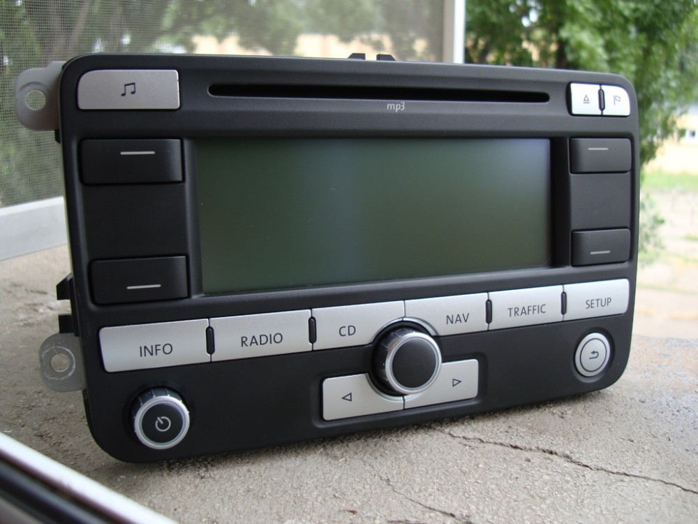 RNS 300 Mp3 Navigatie Originala VW Golf 5 6 Passat B6 B7 CC Eos ...