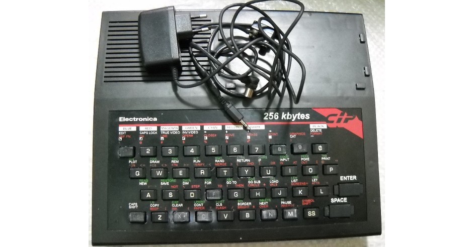 calculator vechi pc computer cip 04 anii ; 90 pare a fi functional ...