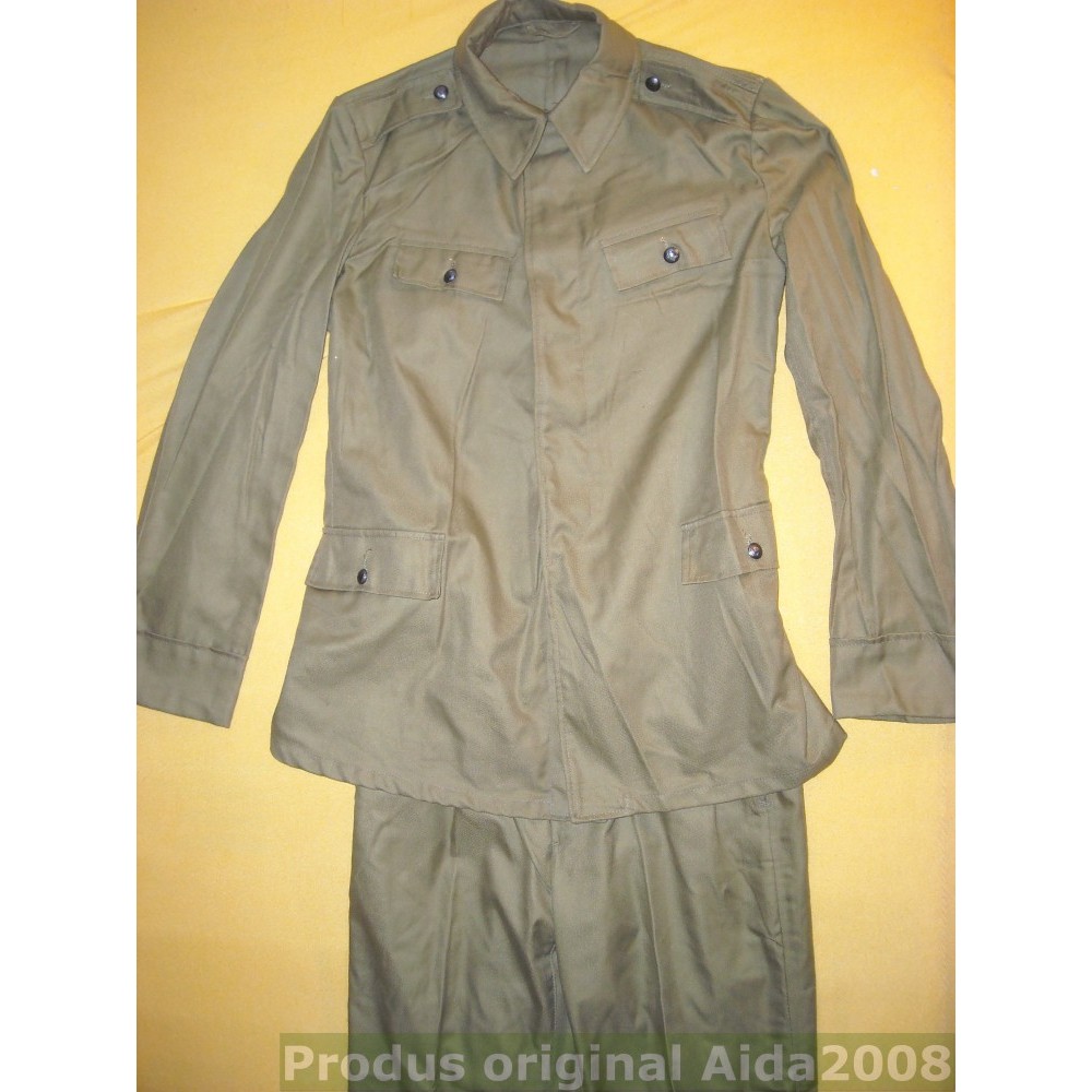 Uniforma ( tinuta , costum ) militara de soldat - armata romana RSR ...
