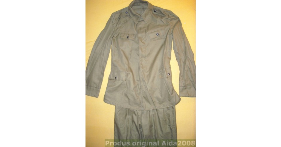 Uniforma ( tinuta , costum ) militara de soldat - armata romana RSR ...