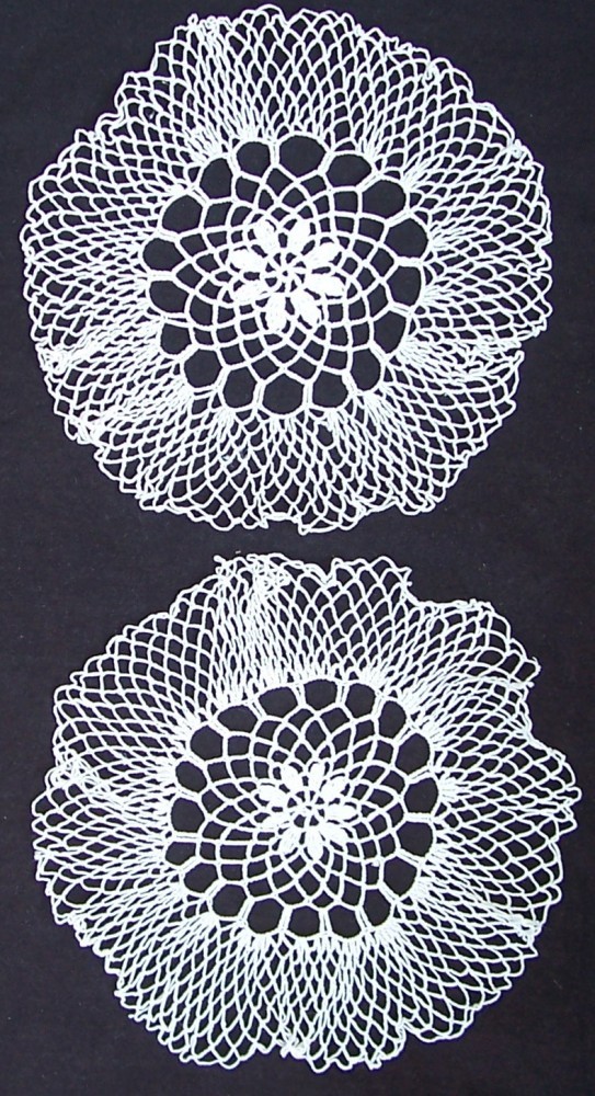 set 2 mileuri /dantele crosetate manual din bumbac alb, model specific ...
