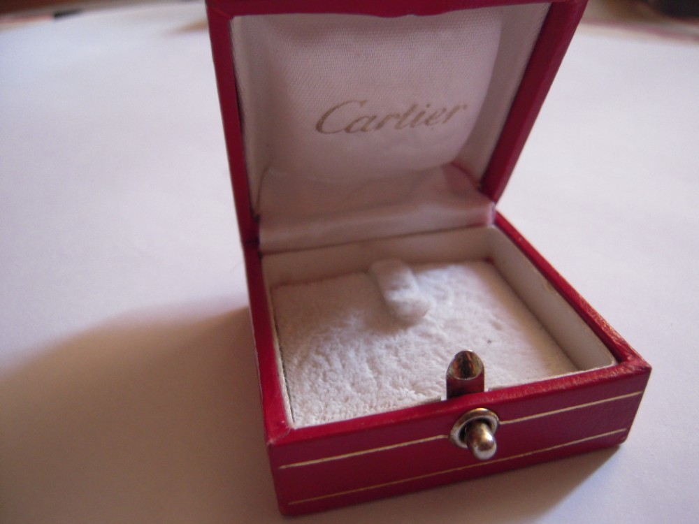 cutie CARTIER pentru inel - Originala | arhiva Okazii.ro
