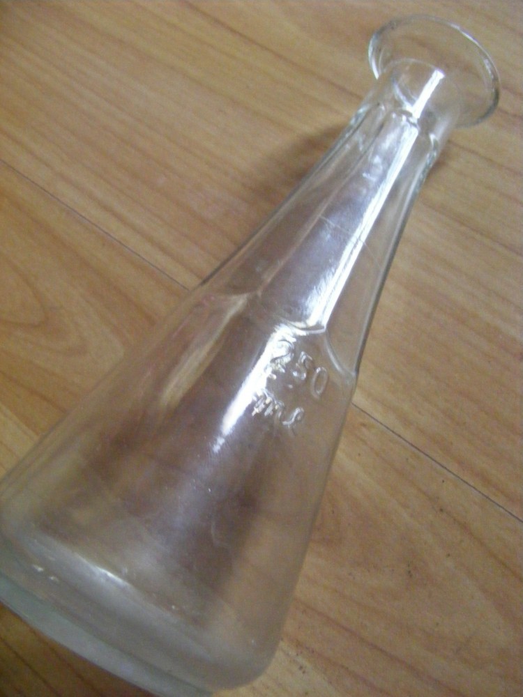 STICLA GRADATA ,ORIGINALA,250 ml,produs stantat STAS-2638-54,TOI TUICA ...
