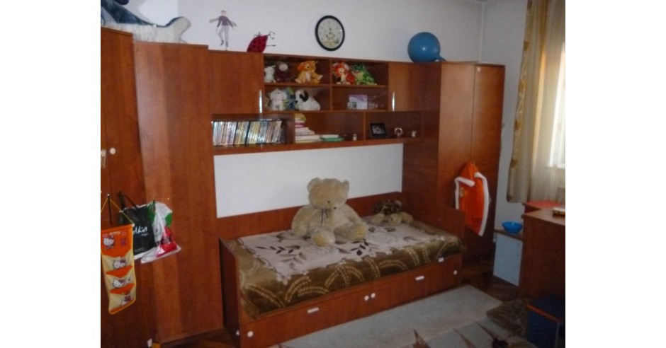 VAND MOBILA TINERET TIP MOBEXPERT PENTRU 2 COPII (BONUS BIROU) | arhiva ...