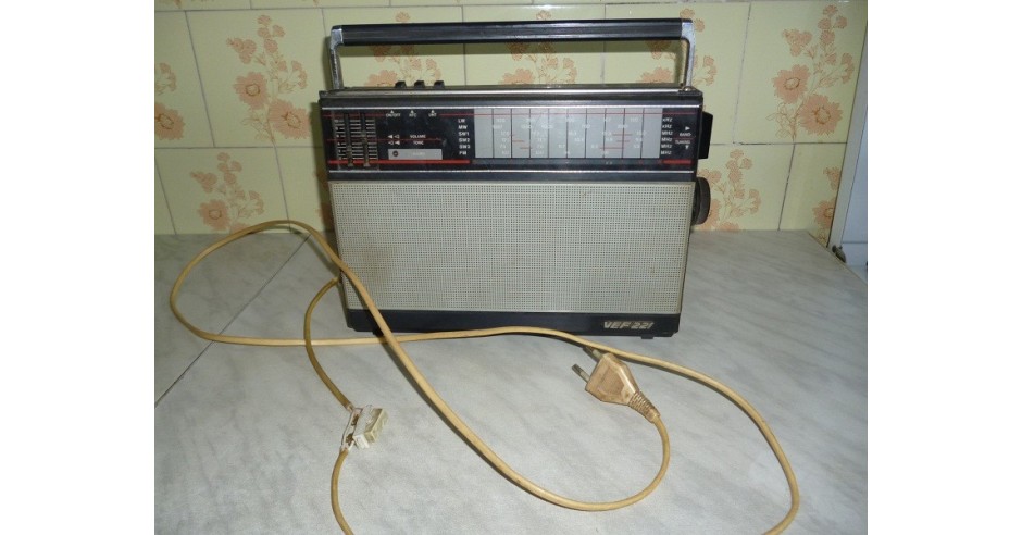 Radio VEF 221 | arhiva Okazii.ro