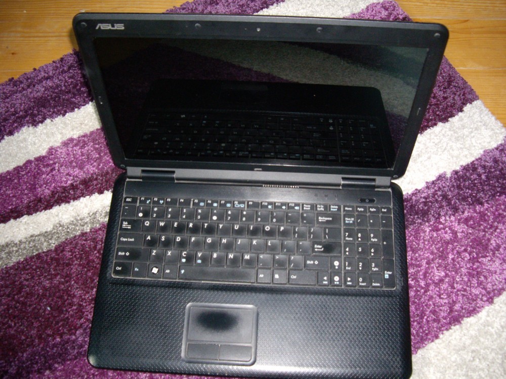 Laptop ASUS K50C+geanta laptop | arhiva Okazii.ro
