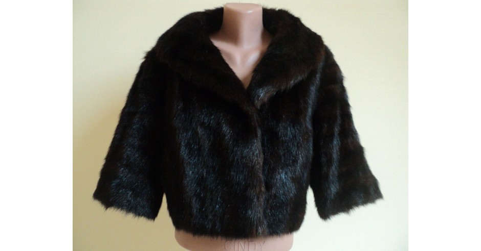 CAPA / ETOLA / BOLERO DIN BLANA DE NURCA / VIZON , CU MANECA 3/4 , DE ...