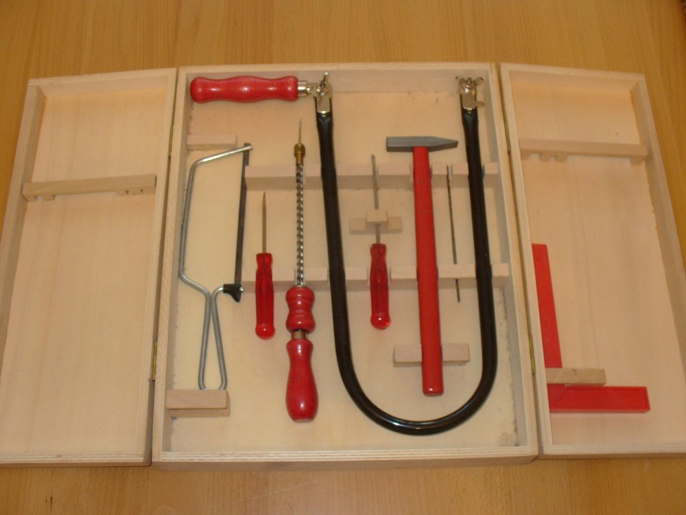 Trusa traforaj Germania in cutie lemn,impreuna cu set panze,burghiu ...