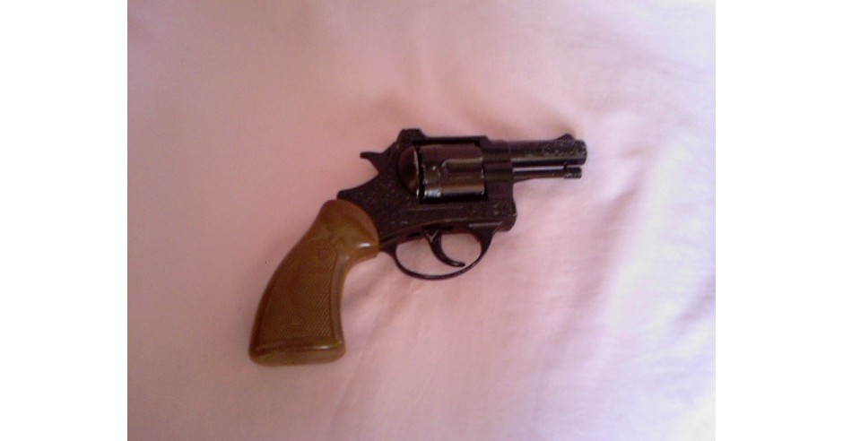 PISTOL CU CAPSE METALIC S AND W 45 | arhiva Okazii.ro