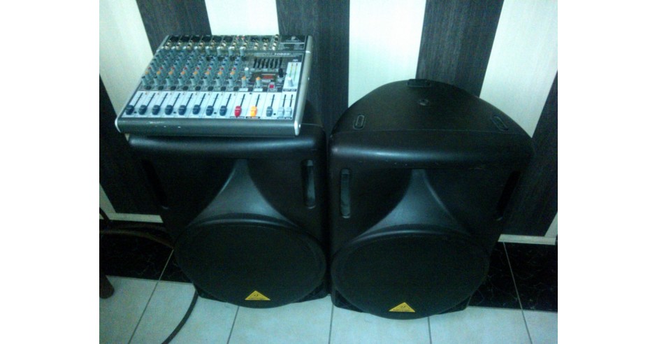 Vand Boxe Behringer active+Mixer Behringer+Mic+Cabluri | arhiva Okazii.ro