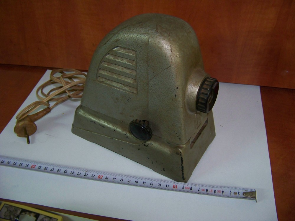 Aparat de Proiectat diafilme | arhiva Okazii.ro