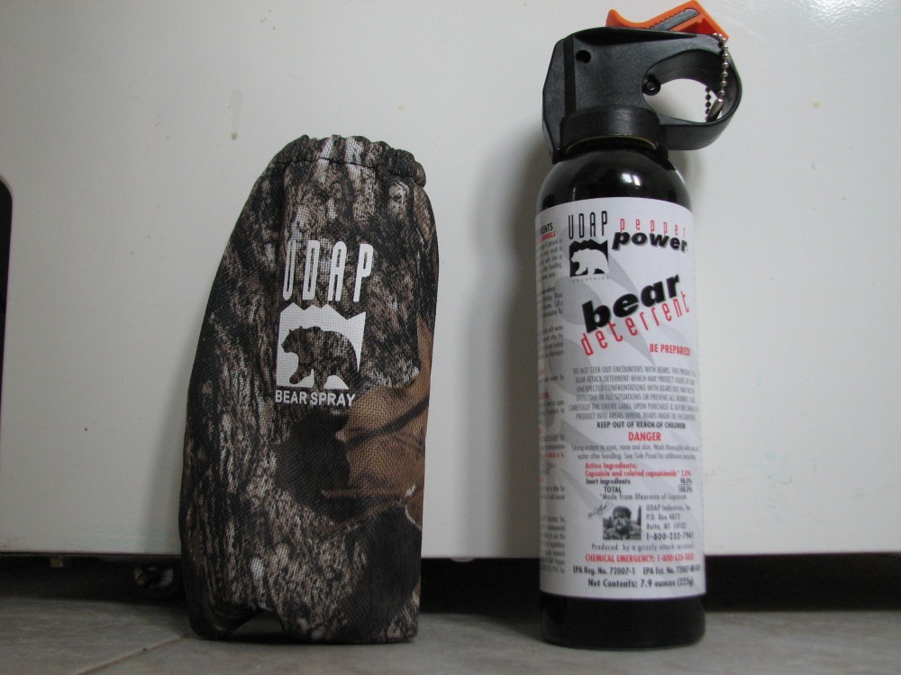 VAND SPRAY IMPOTRIVA URSILOR ADUS DIN CANADA | arhiva Okazii.ro