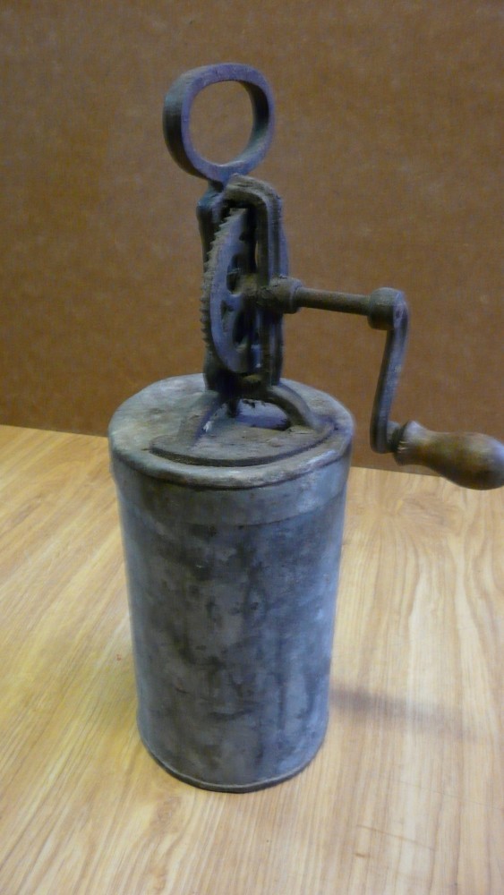 Aparat vechi de facut unt | arhiva Okazii.ro