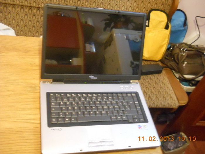 Fujitsu - Siemens Amilo M1450G, 15, Intel Pentium M, Sub 80 GB | Okazii.ro
